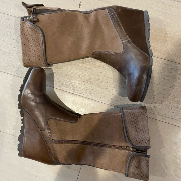 Merrell | Shoes | Merrell Wedge Leather Lyla Boots Size 9 | Poshmark